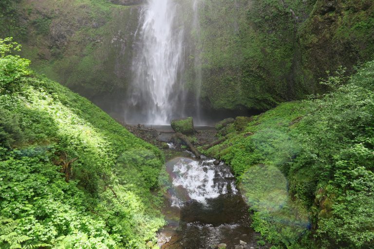 Multnomah Falls – Playground of the Pacific Northwest